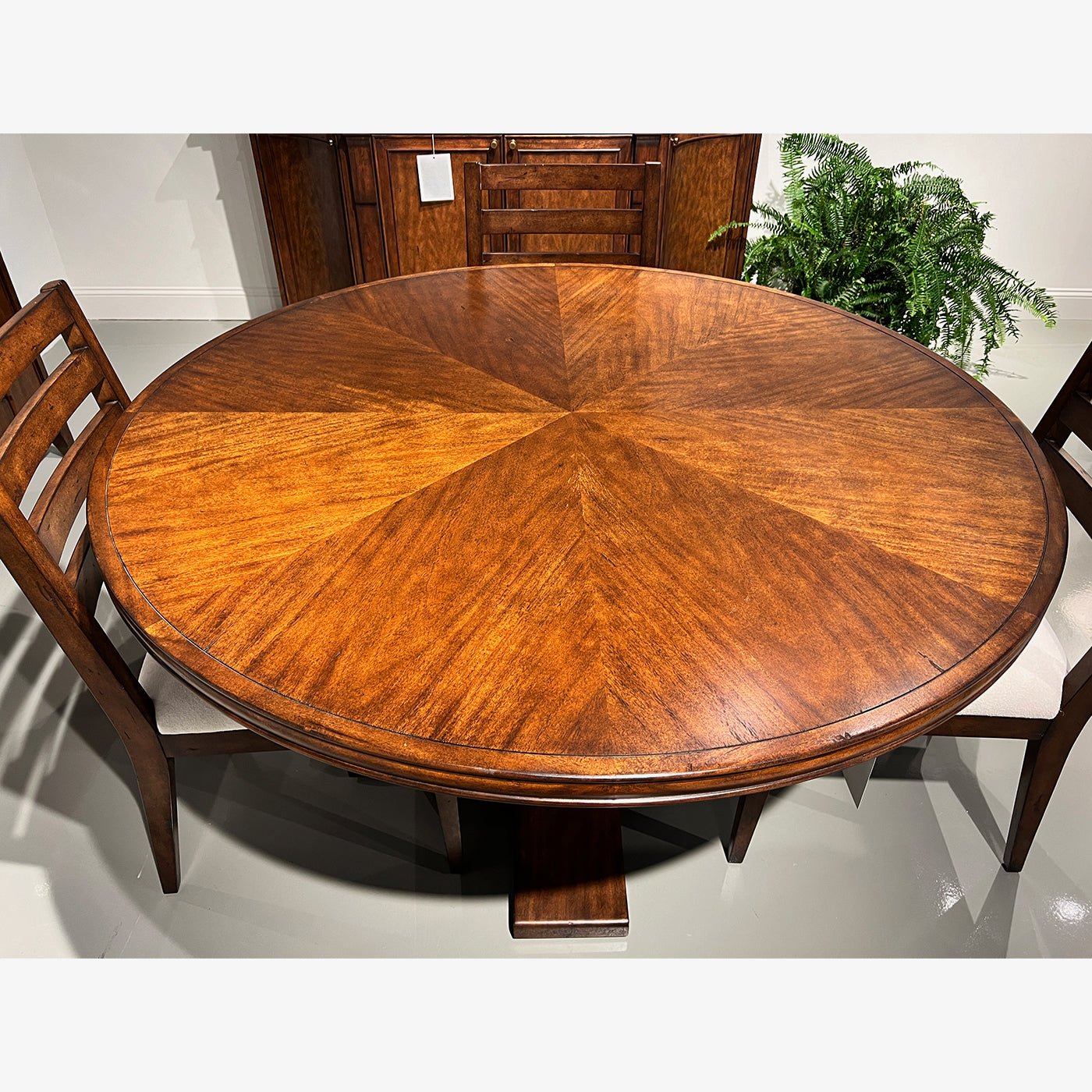 Discover Timeless Elegance with Our Rustic Round Wood Dining Table ...